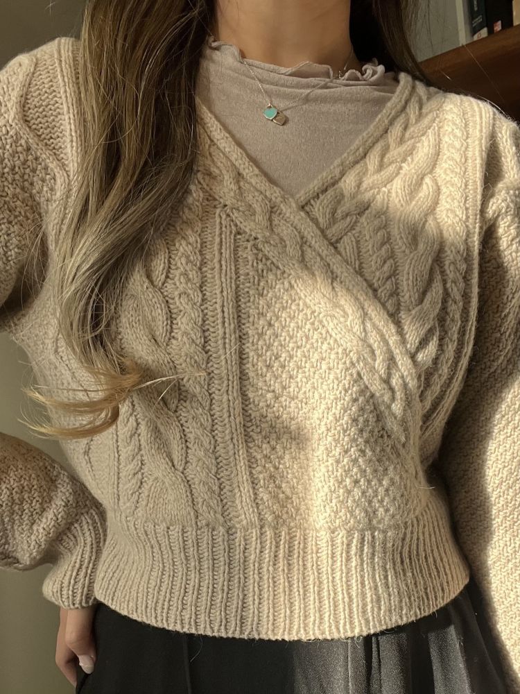 베이 랩 스웨터 Bay Wrap Sweater