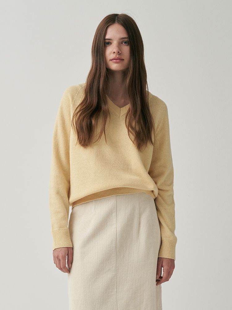 메리노 울 브이넥 니트 - Yellow : 모트 MOTT