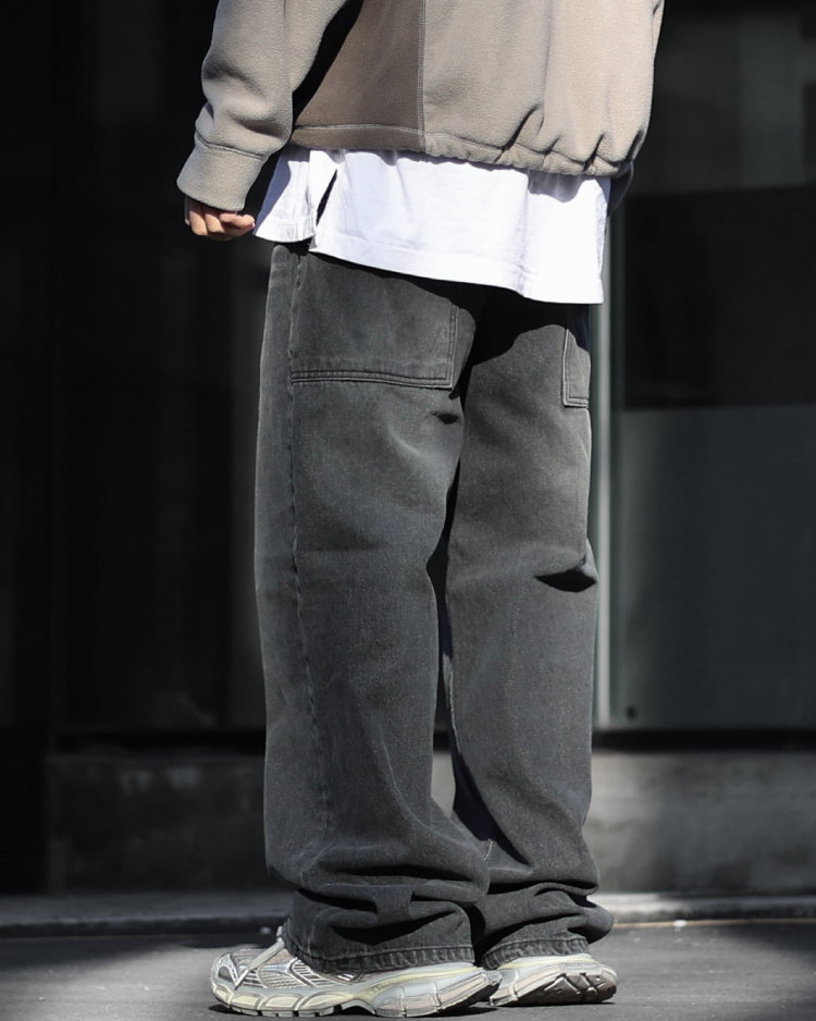 Hip line wave pocket denim pants : ACHRO-