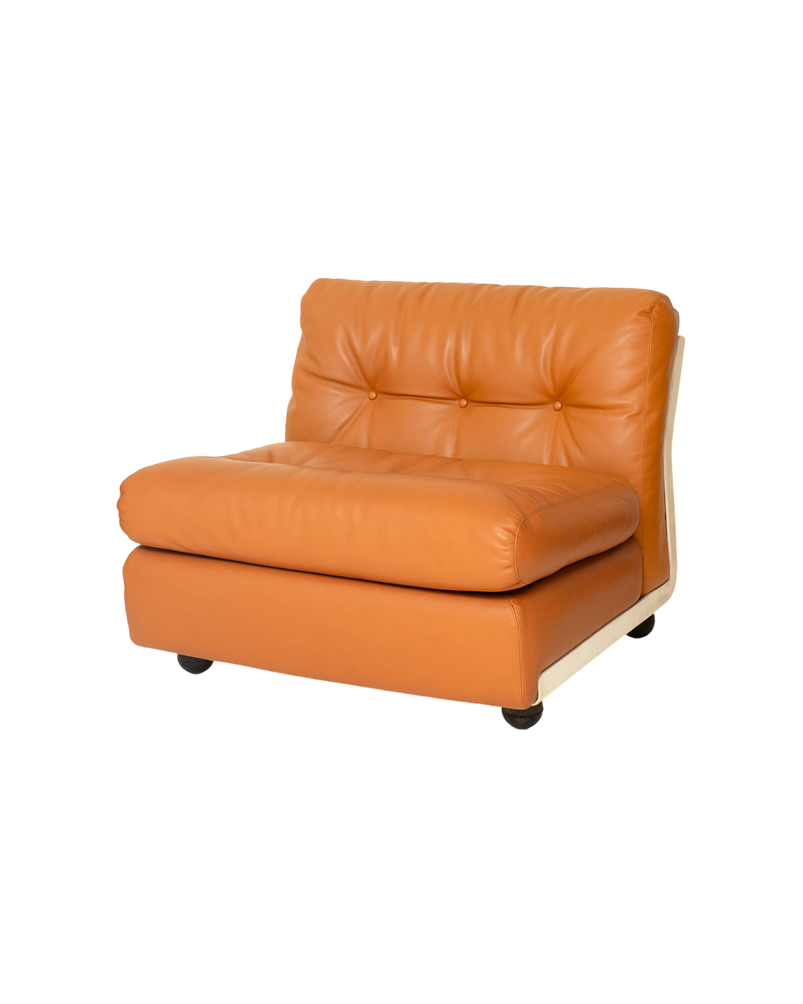AMANTA LOUNGE CHAIR : 아파트먼트풀 마켓