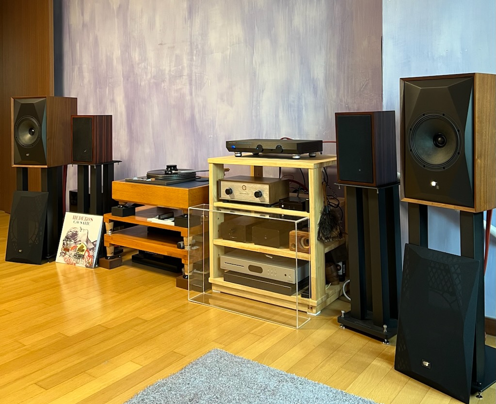 듀얼 콘센트릭으로 연출한 아날로그 사운드, 소스포인트 8 : Soundcore Installation Examples