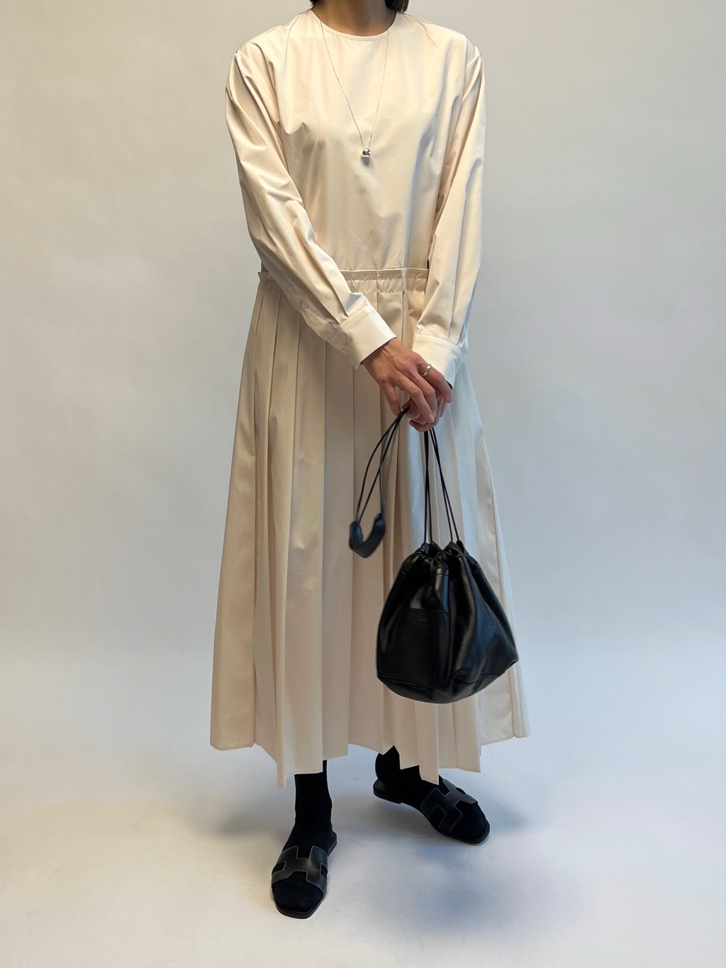 플리츠 원피스 pleats onepiece (beige) : THE MARRANG
