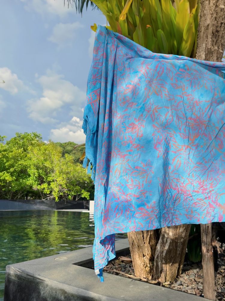 Lively Blue 사롱 : 마히나 mahina