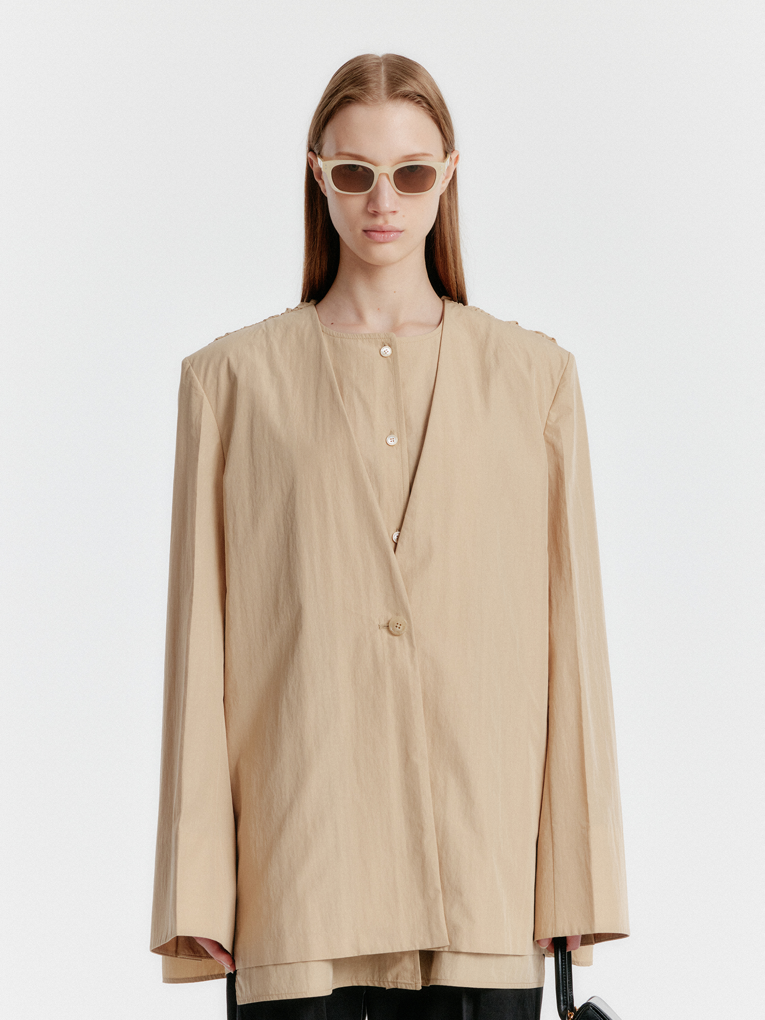 YILLY Transformable Shirred Back Jacket - Beige : EENK