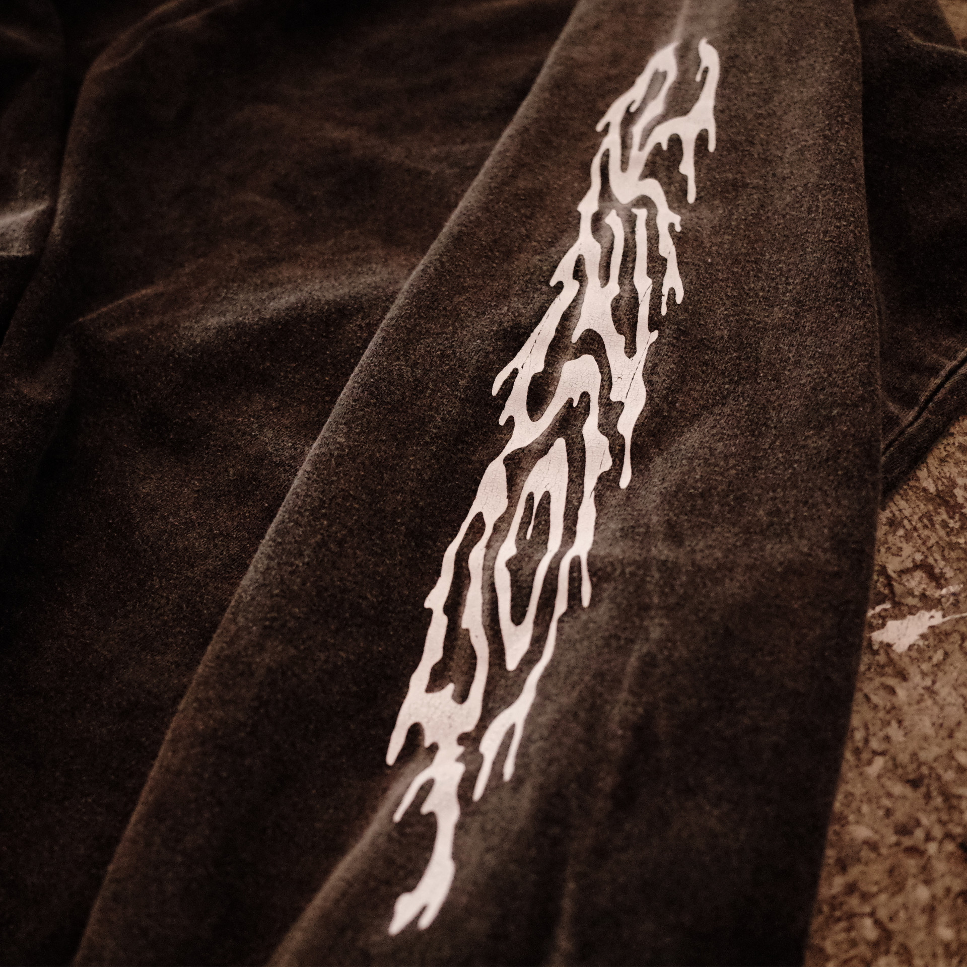 24ss sober og goods ‘Metal Slogan L/S Shirt’ : soberseoul