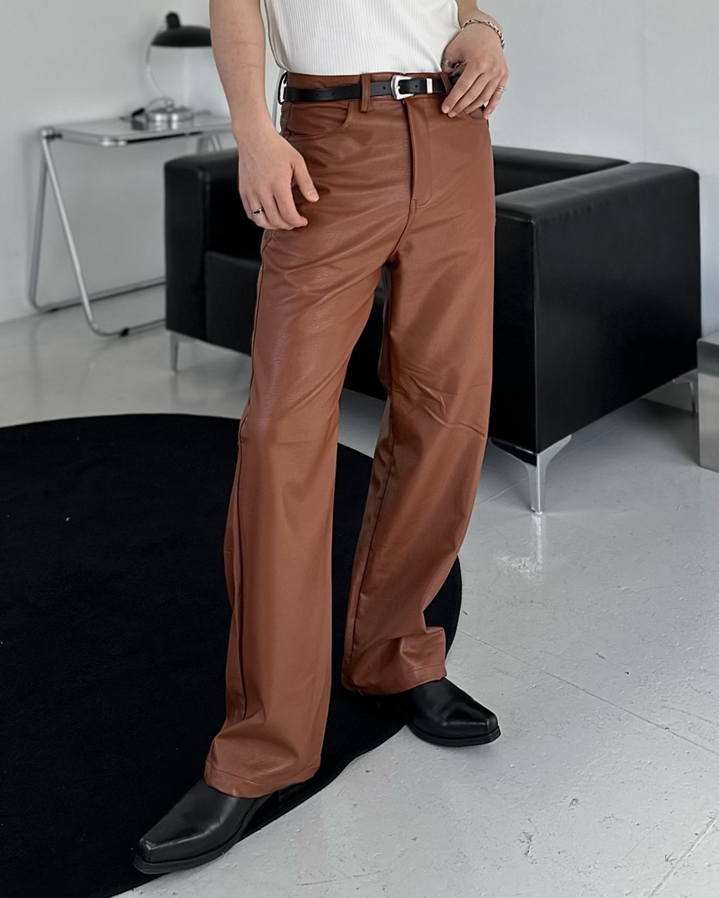 레이크 레더 팬츠 2COL : 이치반