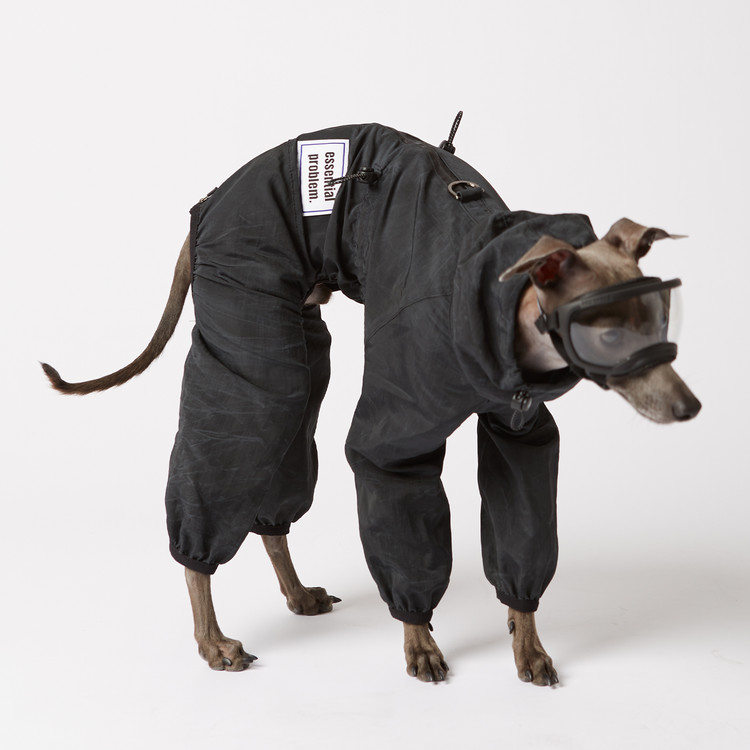 epb_11 space black Re-nylon Ultimate Jumper : essential problem