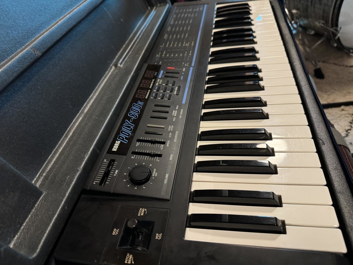 [판매] Korg Poly 800 II : 옥토모 OCTOMO