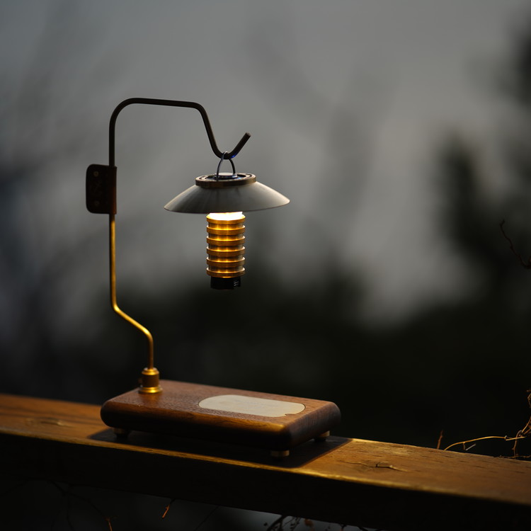 ID LANTERN STAND (walnut) : MILIBROS 밀리브로스