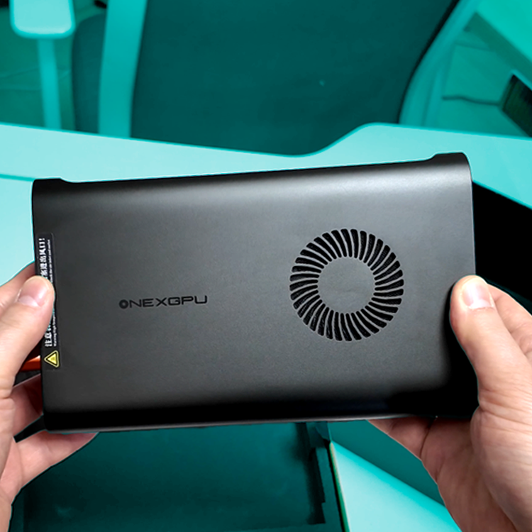 ONE X GPU RX7600M XT 포터블 그래픽카 : 대신남DB