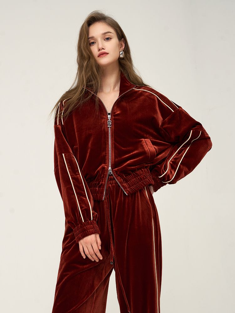 Biselena French Retro Velvet Sports Two-piece Set : 엘레니크(Elenique)