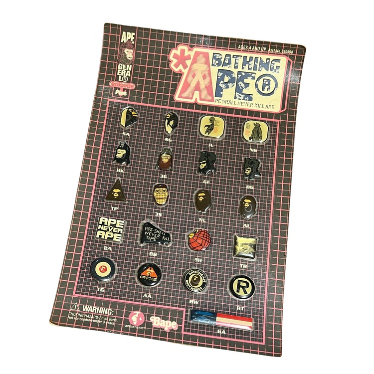 A Bathing Ape: General Episode Pins(뱃지) : Yayshop 예이샵