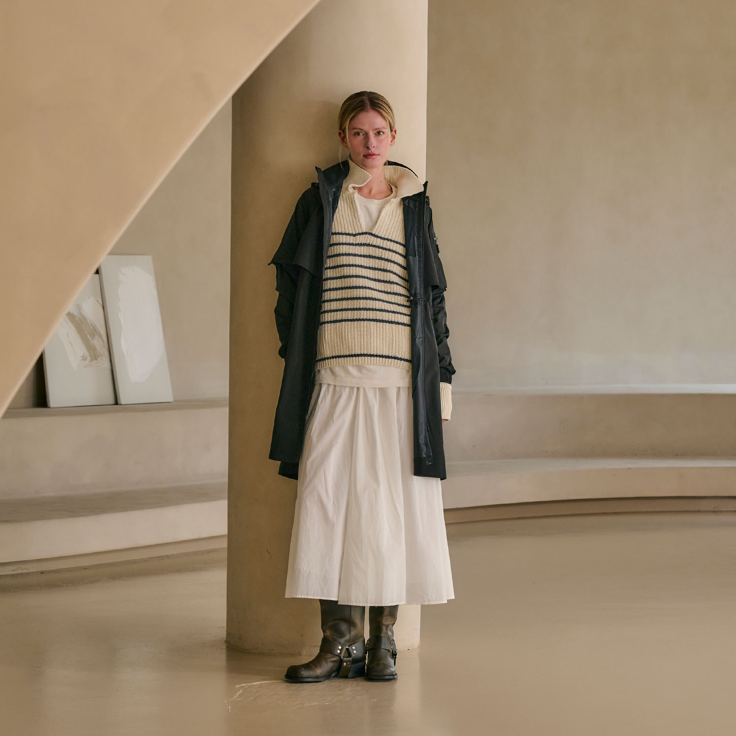 NEO SWING Womens Raincoat - BLACK