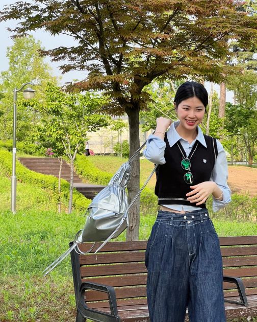 GLOSSY STRING BACK PACK_SILVER 돈애스크마이플랜 글로시 스트링백_실버 : 모티브-이펙트