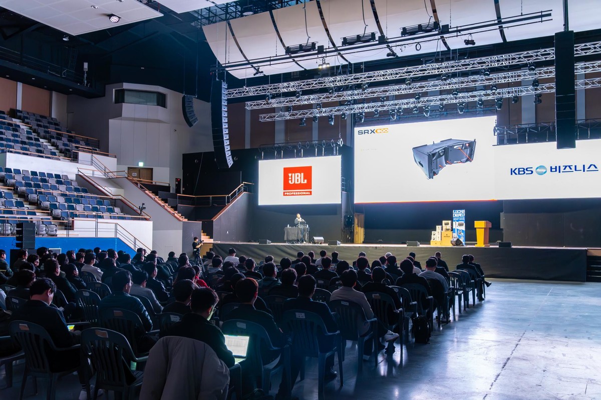 THE NEW WAVE: KBS ARENA × SRX900 : avmix Gear