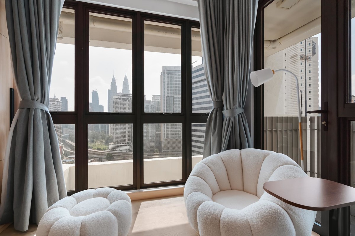 [Airbnb] Colony by infinitum 에어비엔비 서비스 시작해드렸습니다. : HOMYU