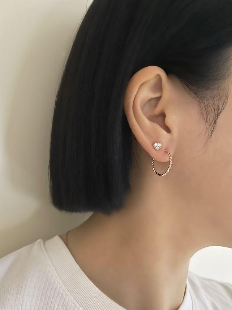 슬림 트위스트 귀걸이 - LG : 어메종 Aumaison | 매일 착용하는 클래식 & 프리미엄 주얼리