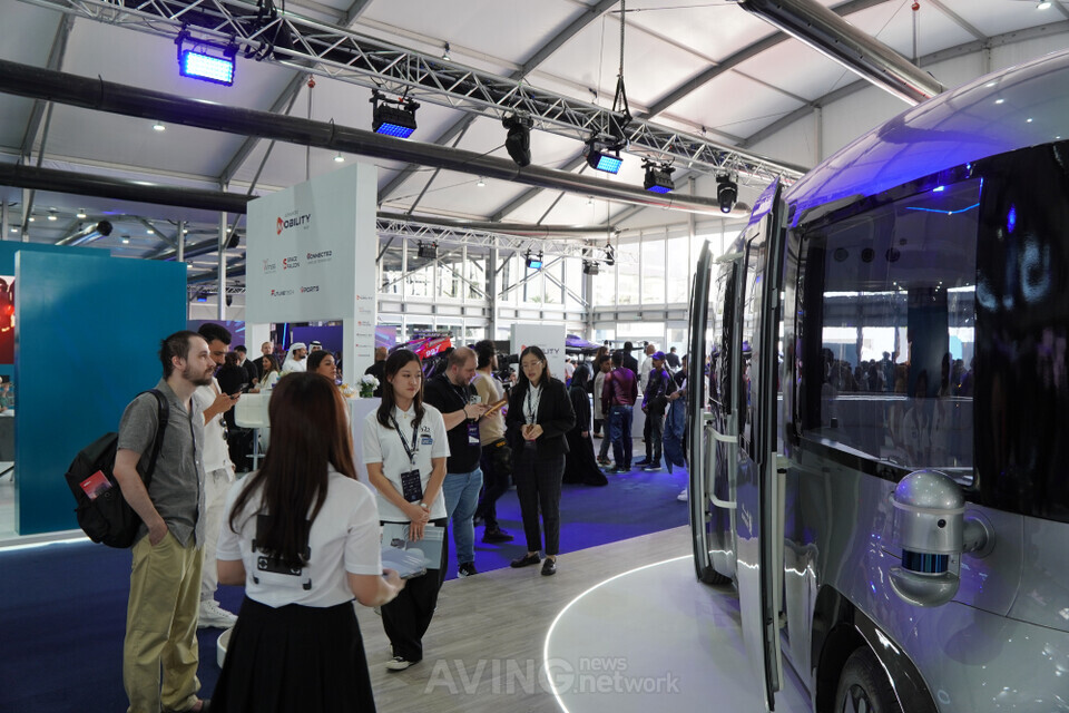 2025년 양산 앞둔 오토노머스에이투지 자율주행차 ‘Project MS’, 아부다비 ‘DRIFTx’ 전시회서 인기 폭발! : News