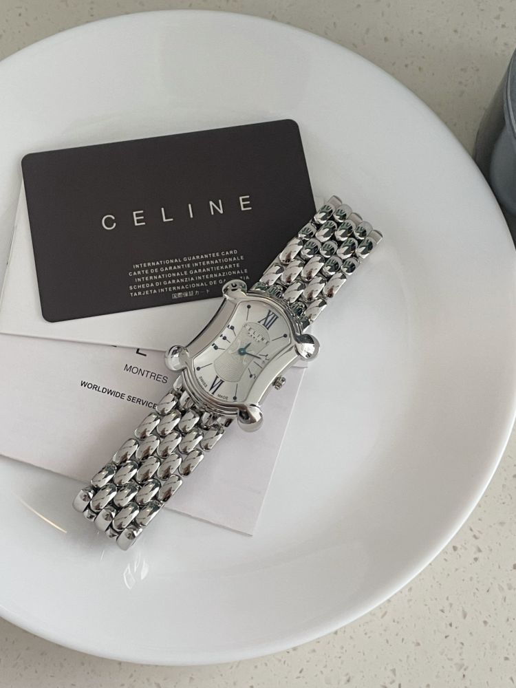 CELINE shell dial triomphe metal watch : LE AMANC 르아망