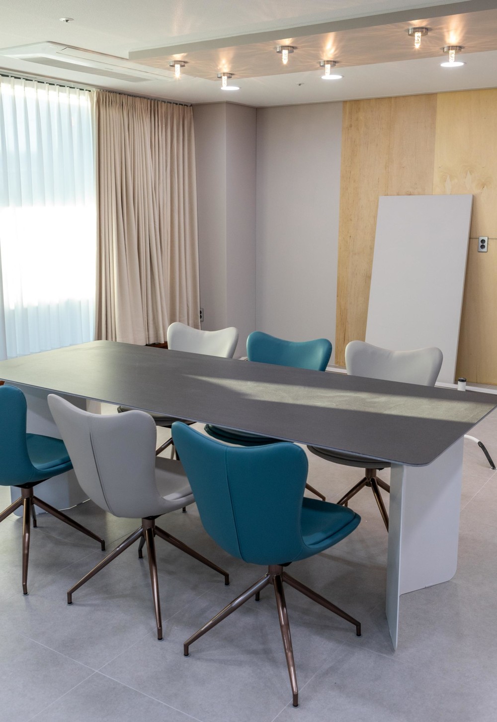 Taylor Table Review