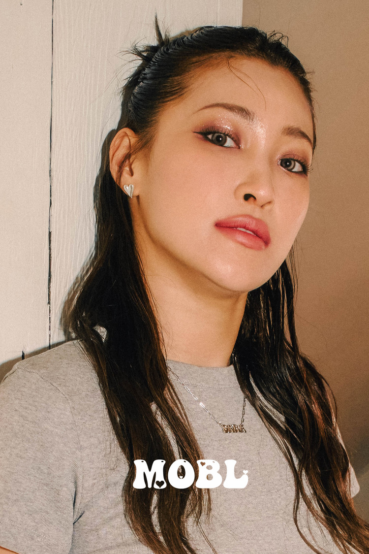 SHARP HEART EARRING : MOBL