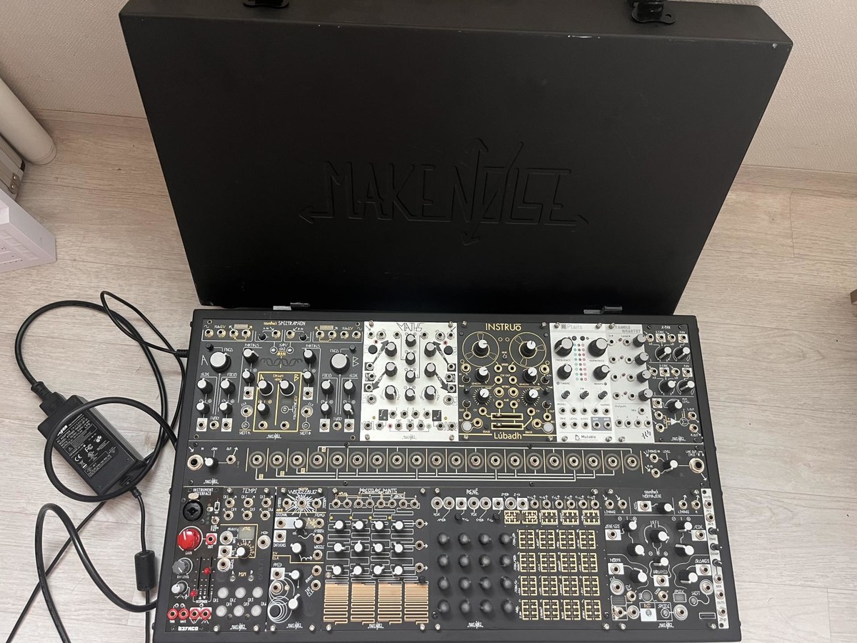 [판매] Make noise 7u metal CV bus case : 옥토모 OCTOMO