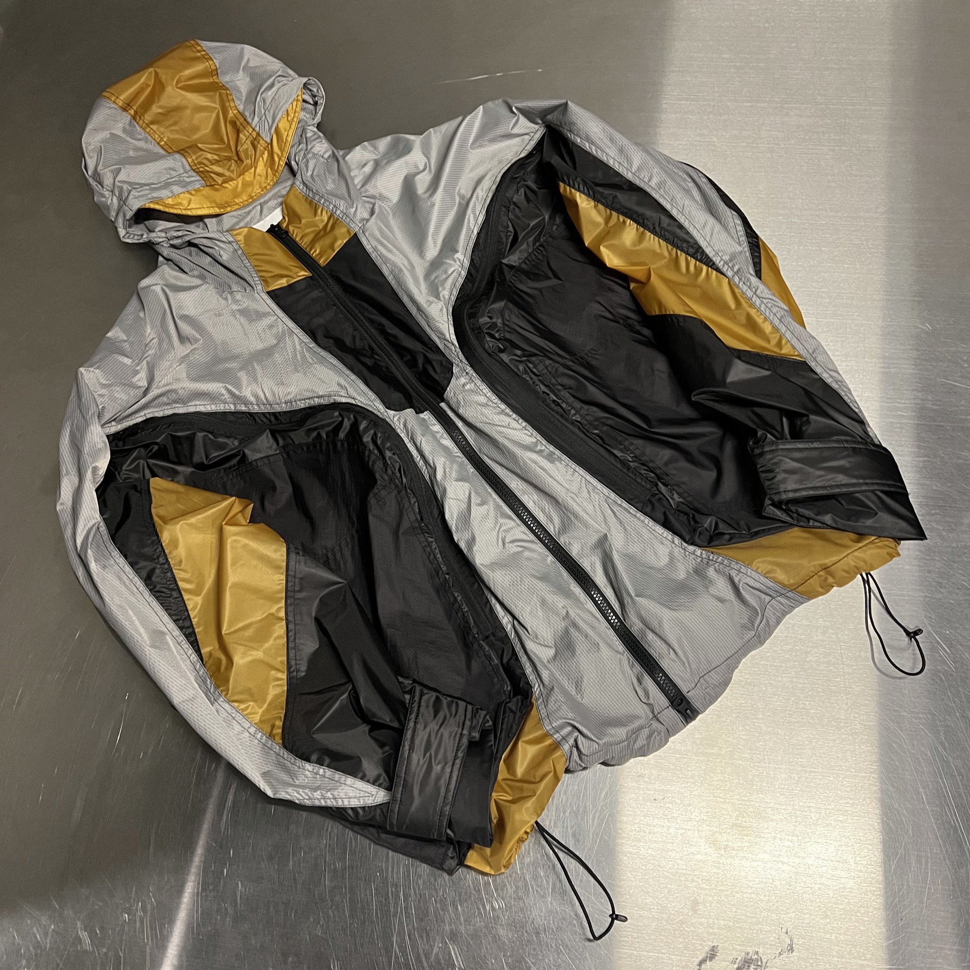 HAWK - Ash Silver : Undermycar Worldwide