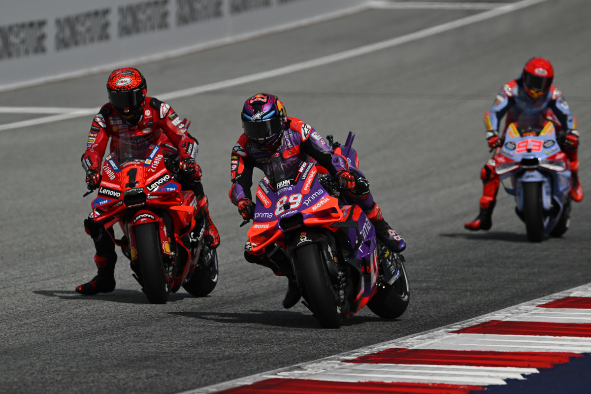 두카티 Desmosedici GP23과 GP24는 분명 차이가 존재한다 : MotoGP News