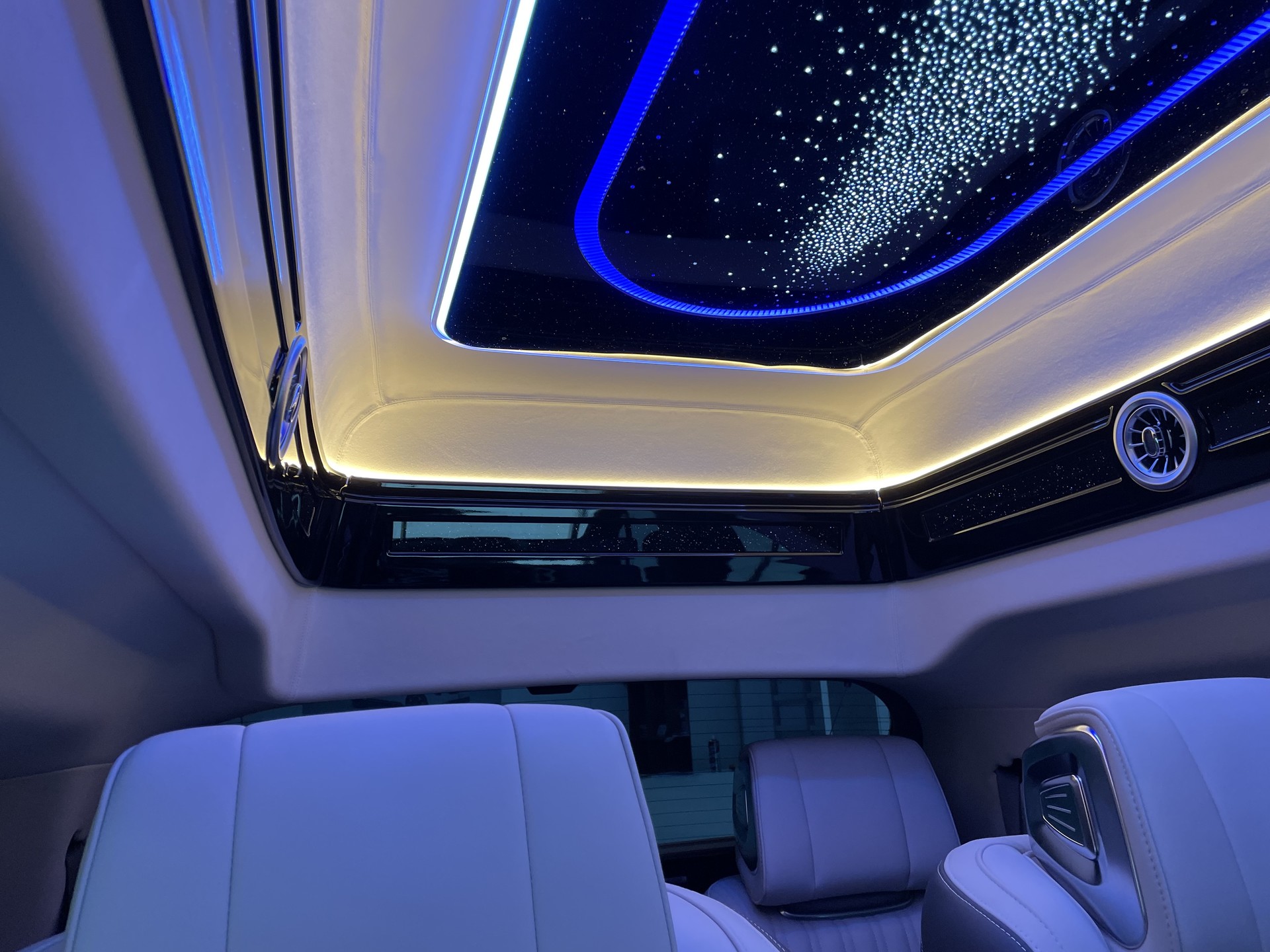 YNJ리무진 출고갤러리