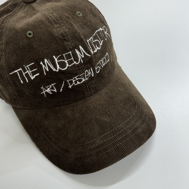 The museum visitor cap : mascompany