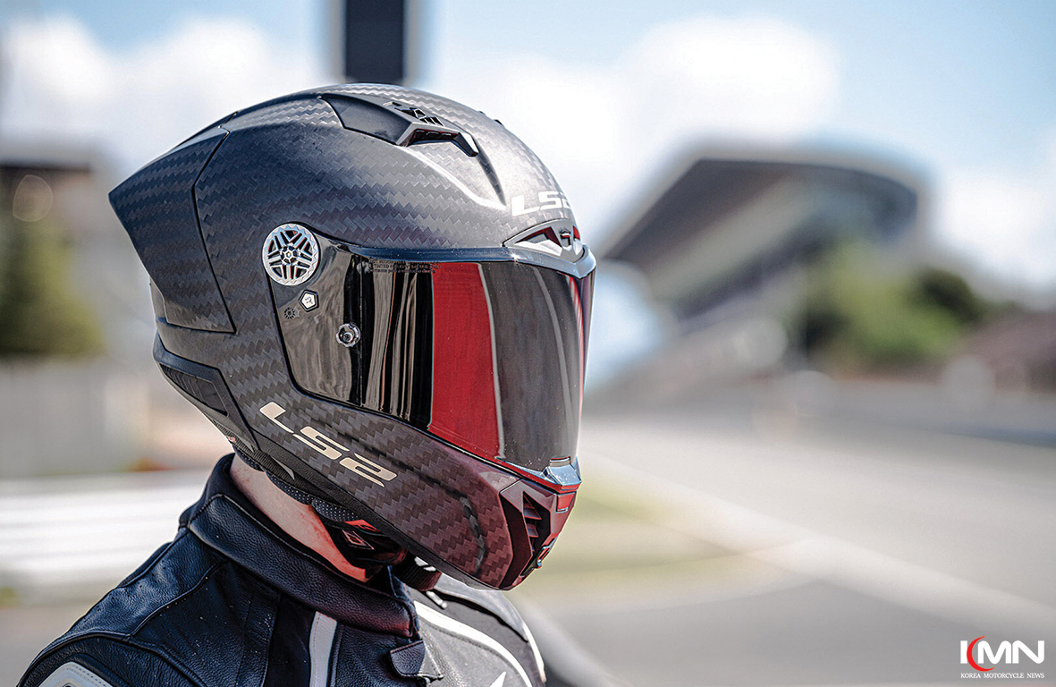 뉴아이템_LS2, FF805 THUNDER GP AERO 카본 : 한국이륜차신문