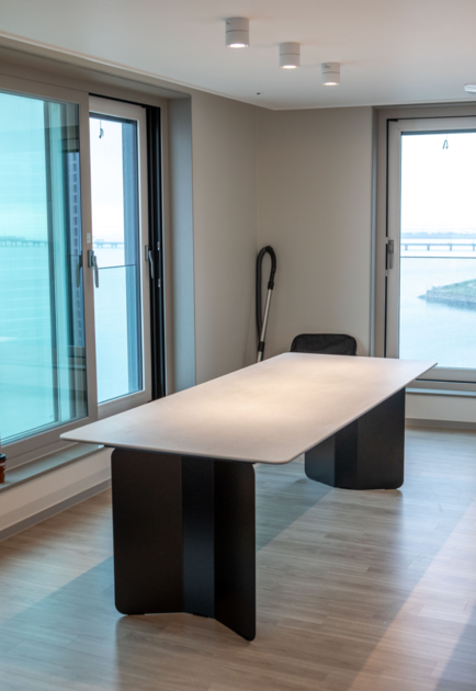 테일러 블랙 / Tune Snow + Prism Graphite : Taylor Table Review