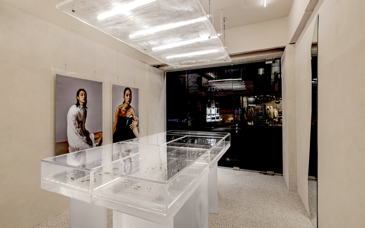 Ice-crack hanging & display table#009 : FURNITURE