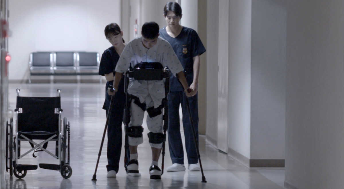현대차그룹이 보행 재활 로봇 ‘엑스블 멕스(X-ble Medical EXoskeleton, X-ble MEX)’를 통해 부상 ...