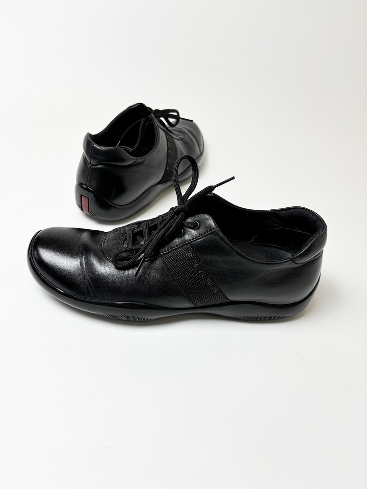 PRADA LEATHER LACE UP SNEAKERS (UK9) : oaens