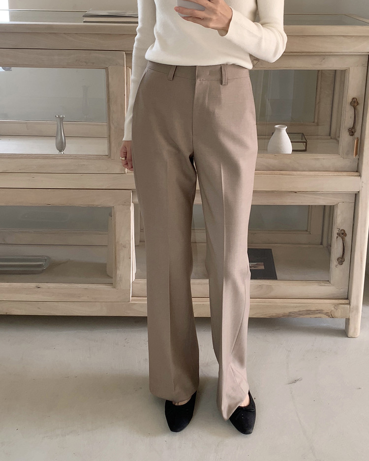 semi flared slacks : 시에나르
