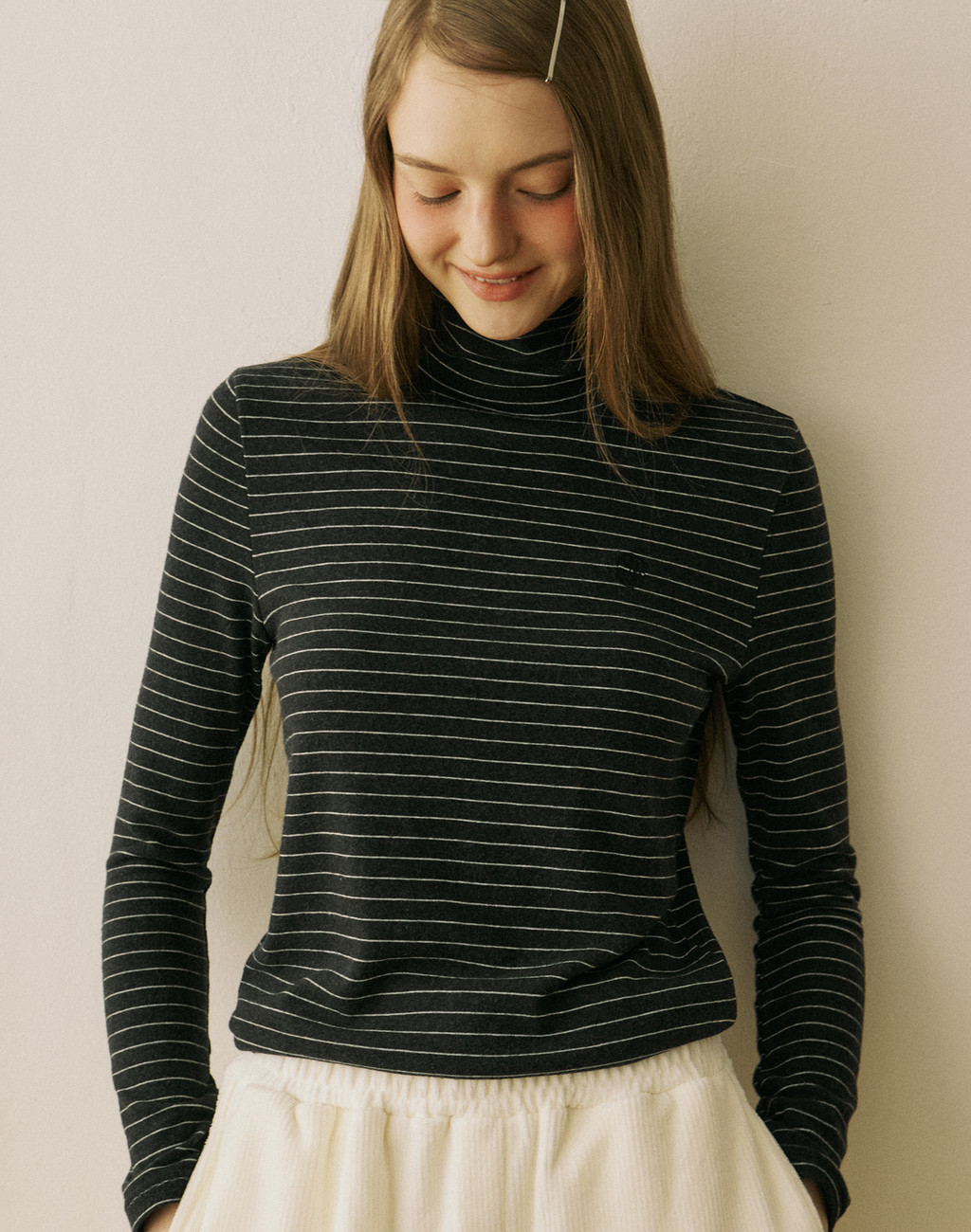 Angora Stripe Turtleneck T-shirts - Charcoal : [아워호프] 당신의 행복한 나날을 함께 합니다.
