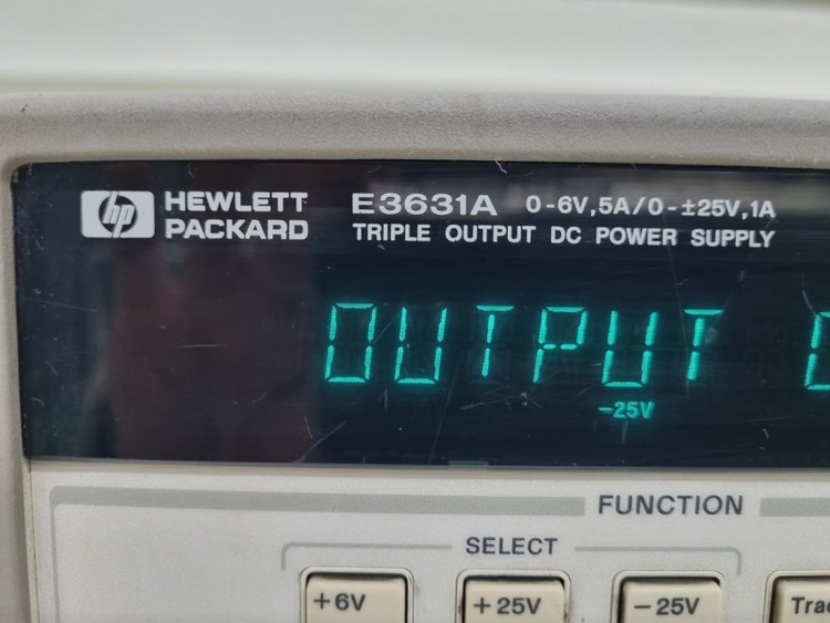 HP E3631A TRIPLE Output DC Power Supply 파워 서플라이 : 엠아이티솔루션