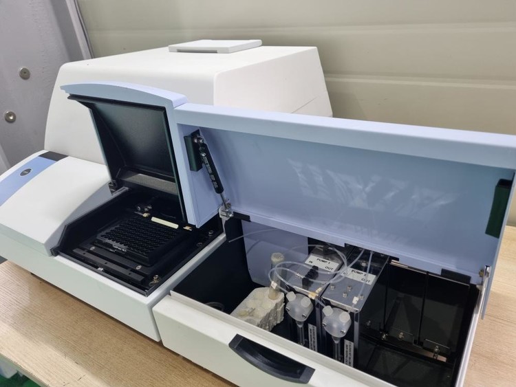 PerkinElmer VICTOR3 1420 Multilabel Counter 멀티라벨 카운터 / Victor3 V Plate ...