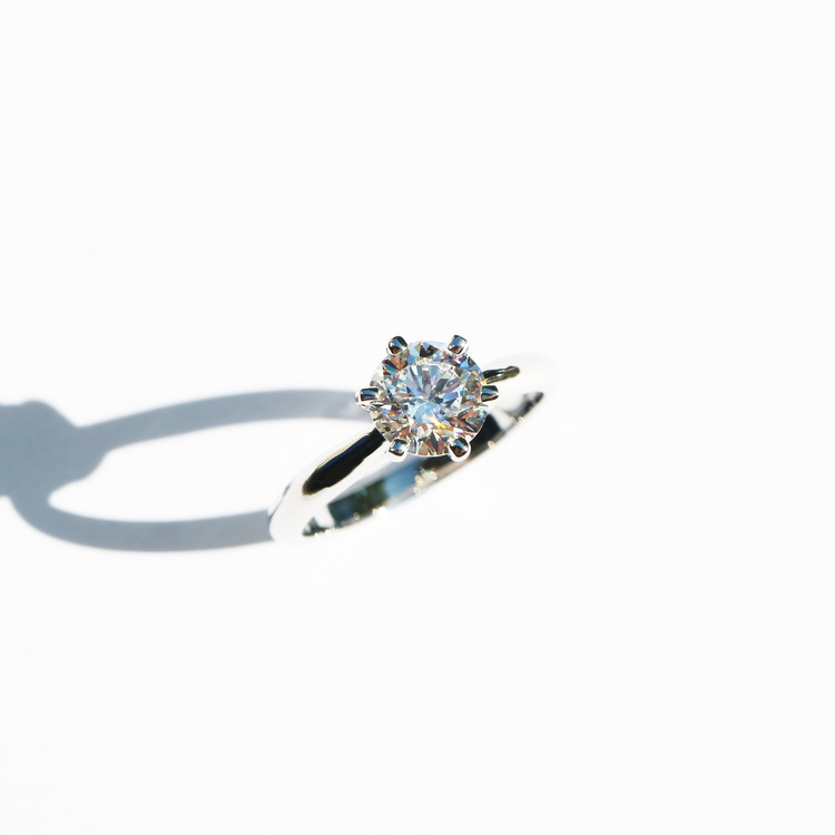 Pt950 플래티넘 IGI 1ct 랩그로운 다이아몬드 프로포즈 반지 : 아반주얼리