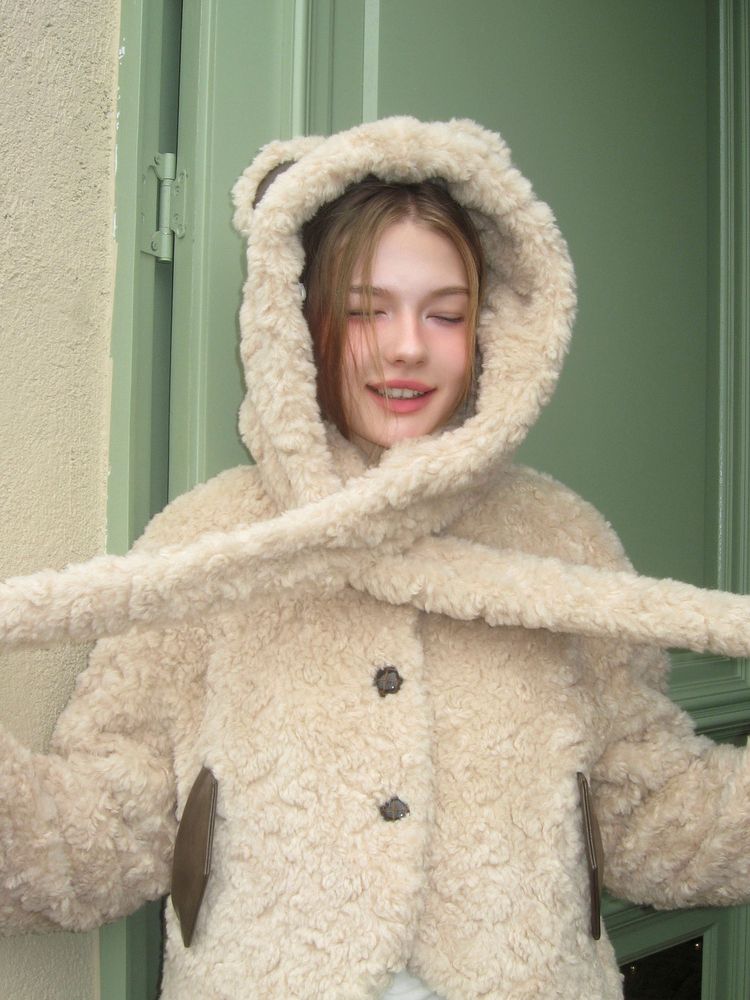 UE beige camel collar eco-friendly fur coat with bear hat : 유스키트 YOUTHKIT