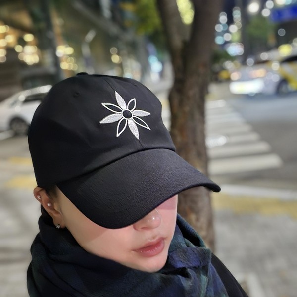 IDENTITY FLOWER CAP (5차 리오더)