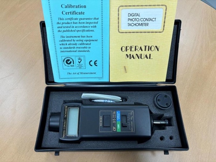 LT Digital Tachometer DT-2236 LUTRON 디지털 타코메타 : 엠아이티솔루션