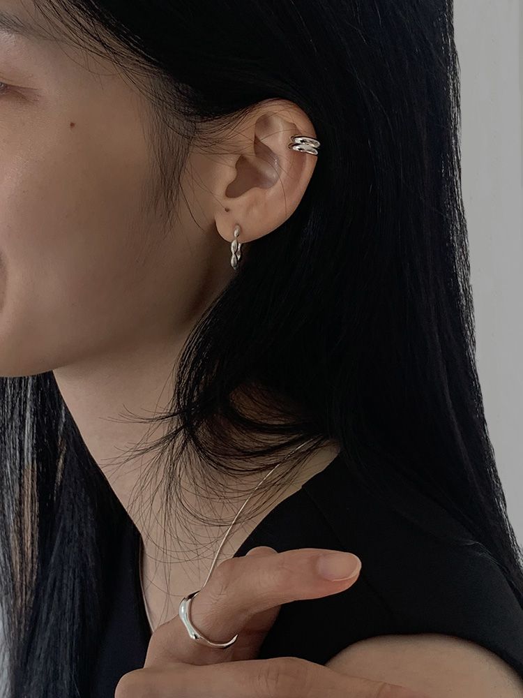 Two-Line Balance Earcuff : TTTE