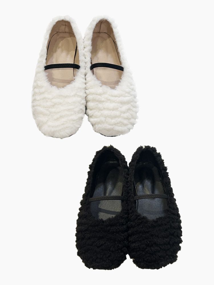 Shearing Flat Shoes : finderskeepers