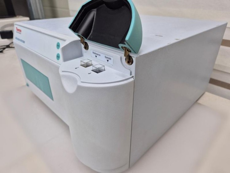 Thermo Electron Corporation Multiskan Spectrum 1500 : 엠아이티솔루션