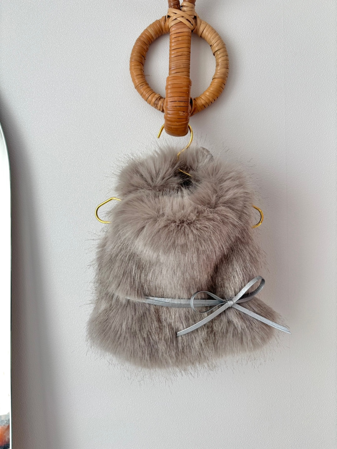 밍구르- 이글루 에코퍼 베스트 | IGLOO ECO FUR VEST (GREIGE)