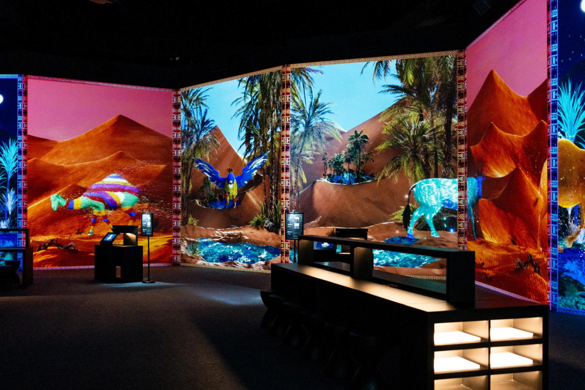 카타르서 일평균 방문객 5천 명 기록한 디스트릭트 전시…어떻길래 : d'strict - ART TECH FACTORY