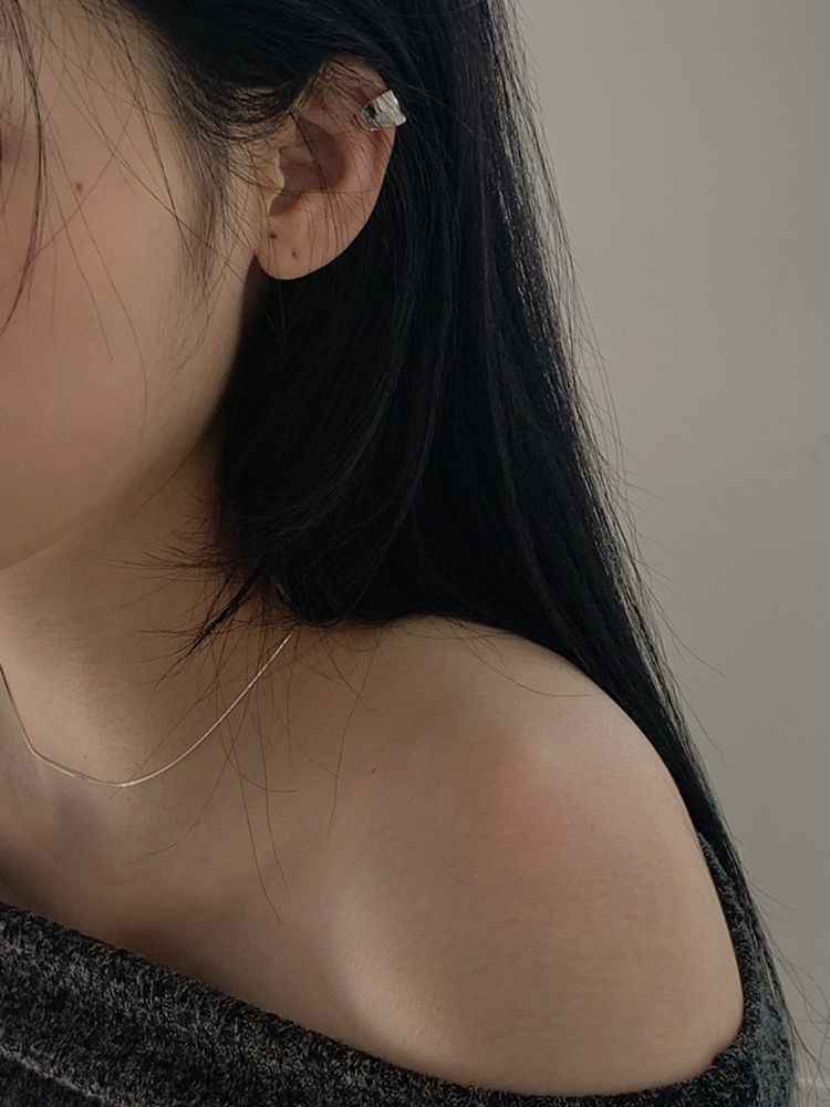 Bold Curve Earcuff : TTTE