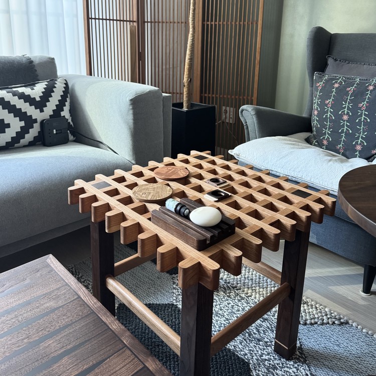 a.T06 On the waffle table : a.oom 에이움